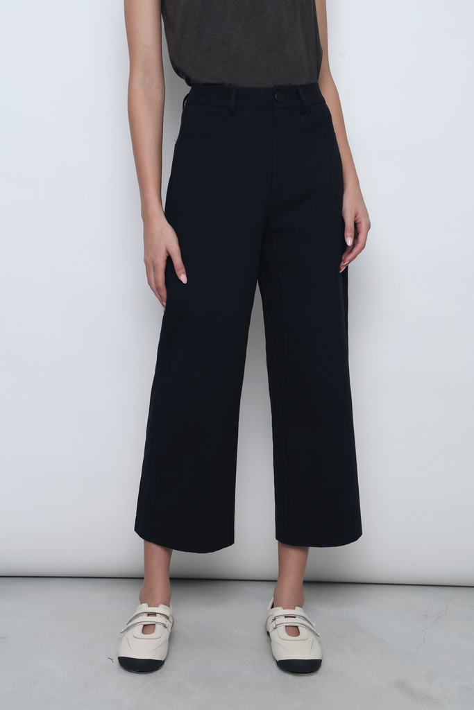 Elm Street Straight Leg Pants Black (Restock) – Hollyhoque