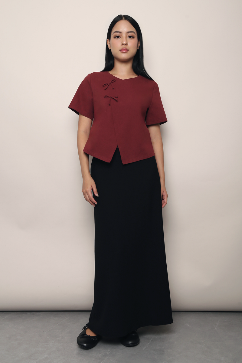 Court V2 Midi Skirt Black (Restock) – Hollyhoque