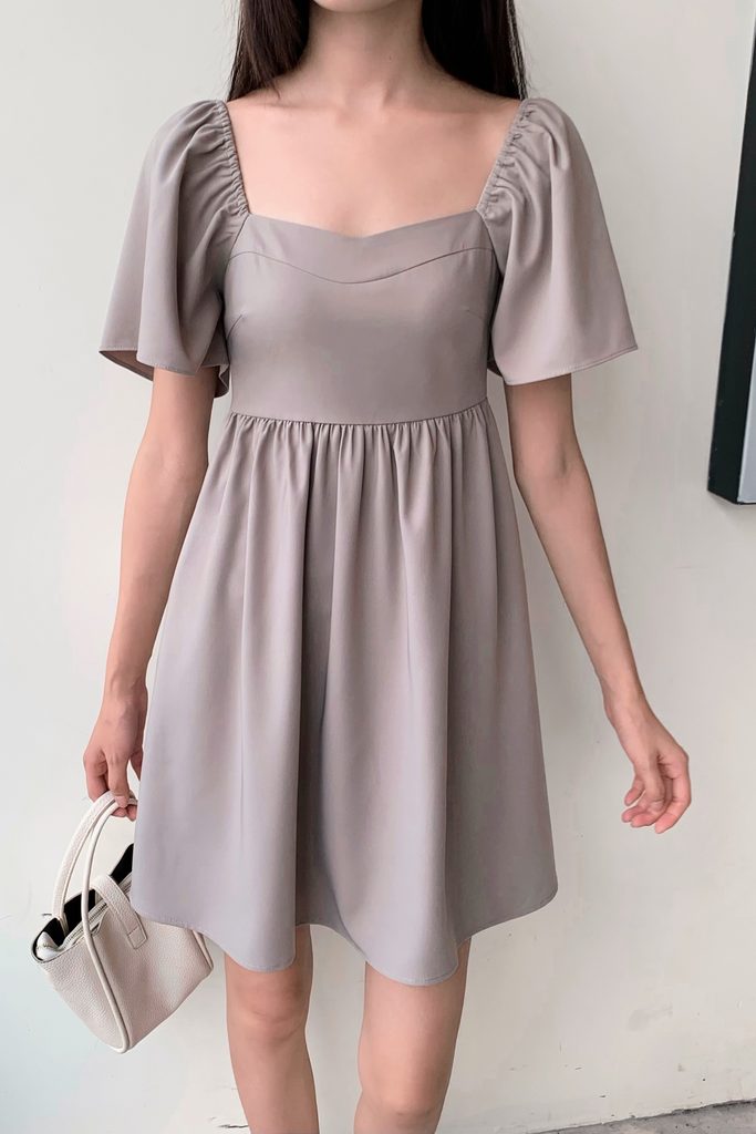 Heartsong Flutter Sleeves Dress Cocoa – Hollyhoque
