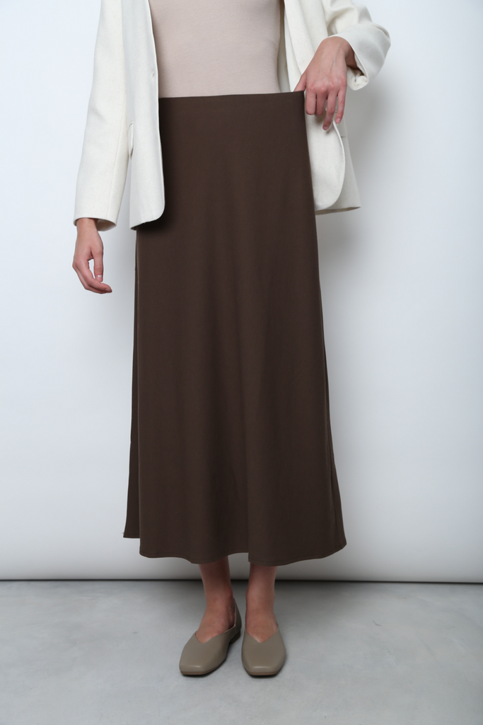Court Midi Skirt Chestnut Brown – Hollyhoque